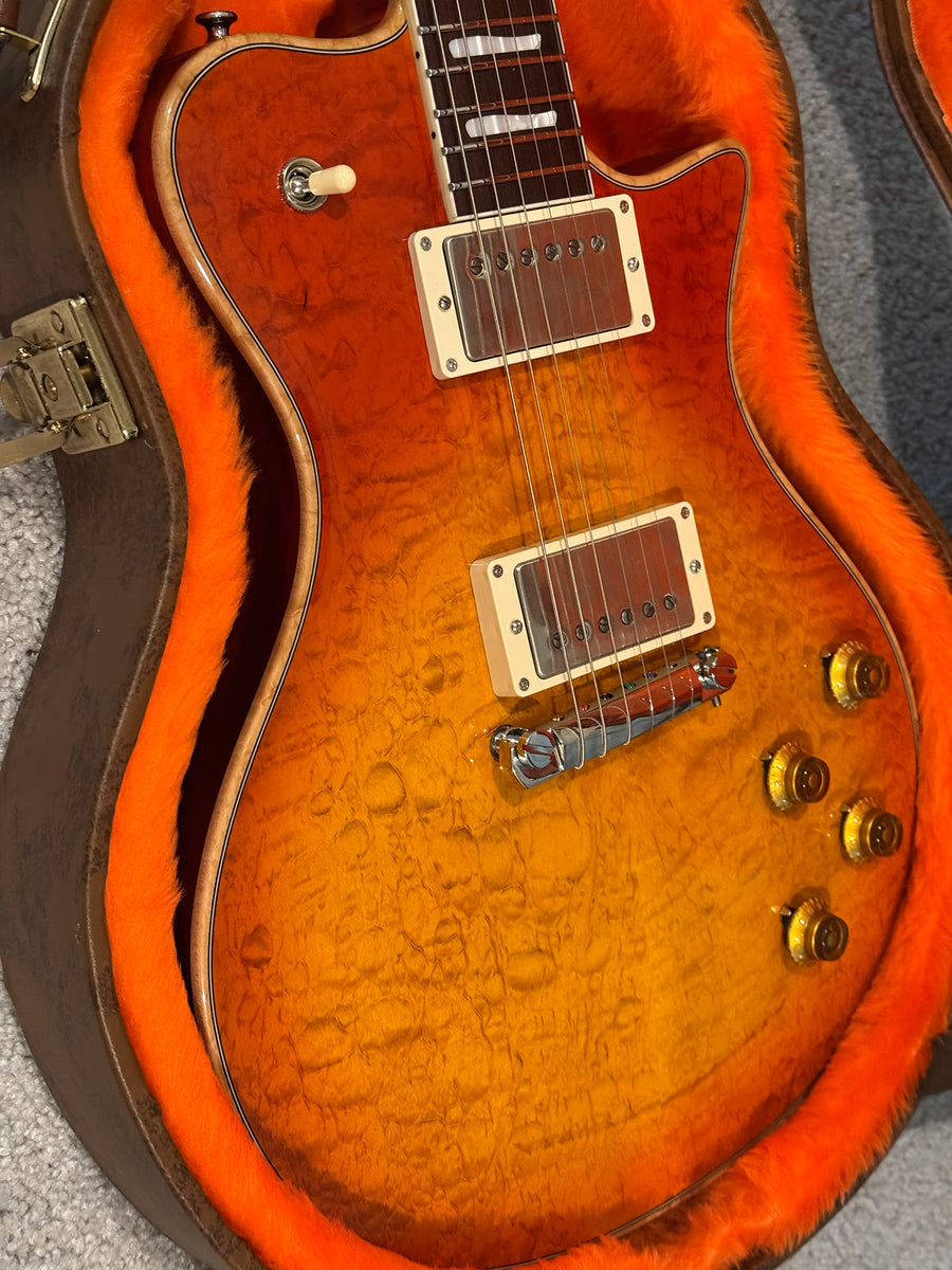 Carneglia Stallion Blister Custom – Destroy All Guitars