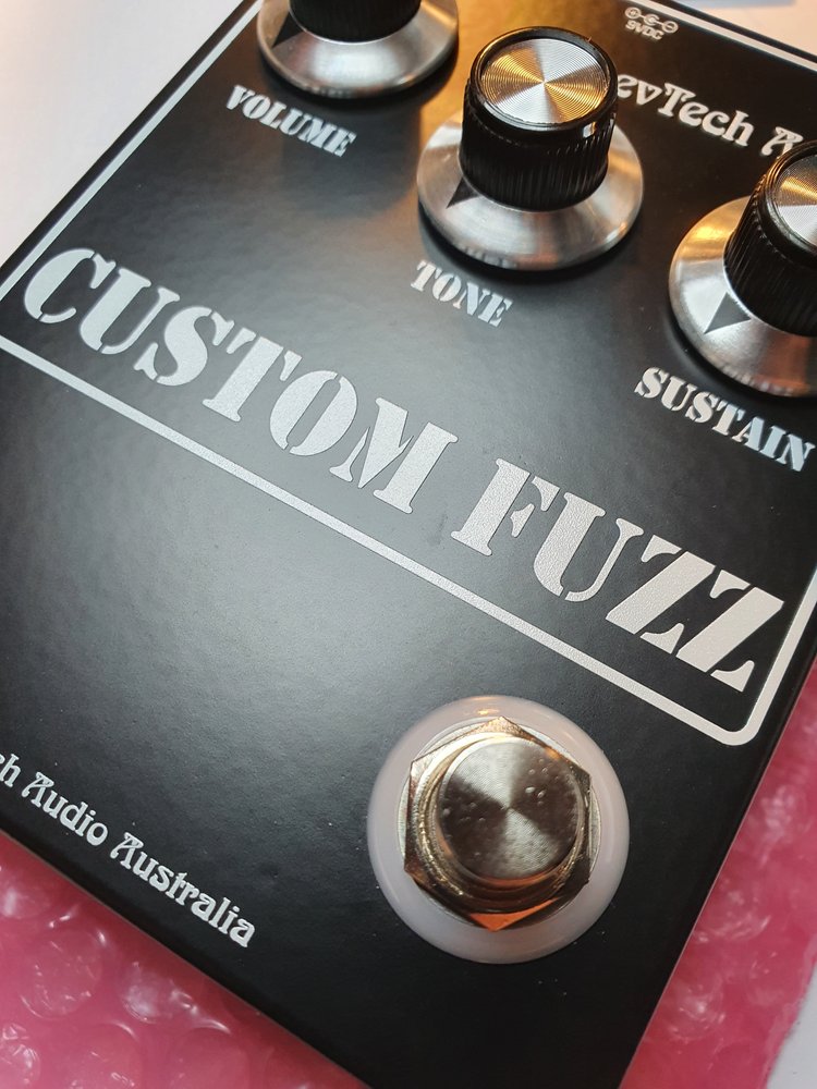 DevTech Custom Fuzz – Destroy All Guitars