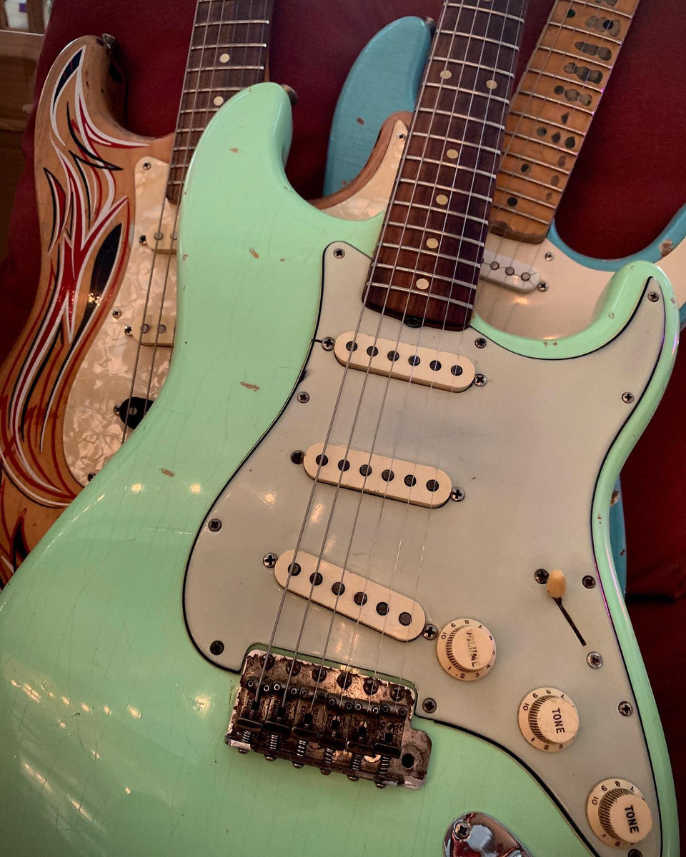 Mark Grant Calicaster – Destroy All Guitars